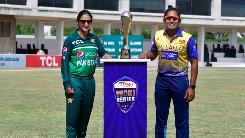 PAKW 253/2 ; SLW 180/9 – Hitwicket