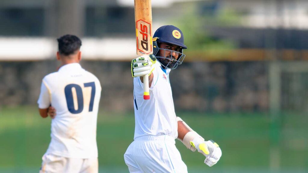 NSL පළමු දිනයේ දී කොළඹ ලකුණු 214කටත්, දඹුල්ල ලකුණු 155කටත් දැවී යයි – Hitwicket