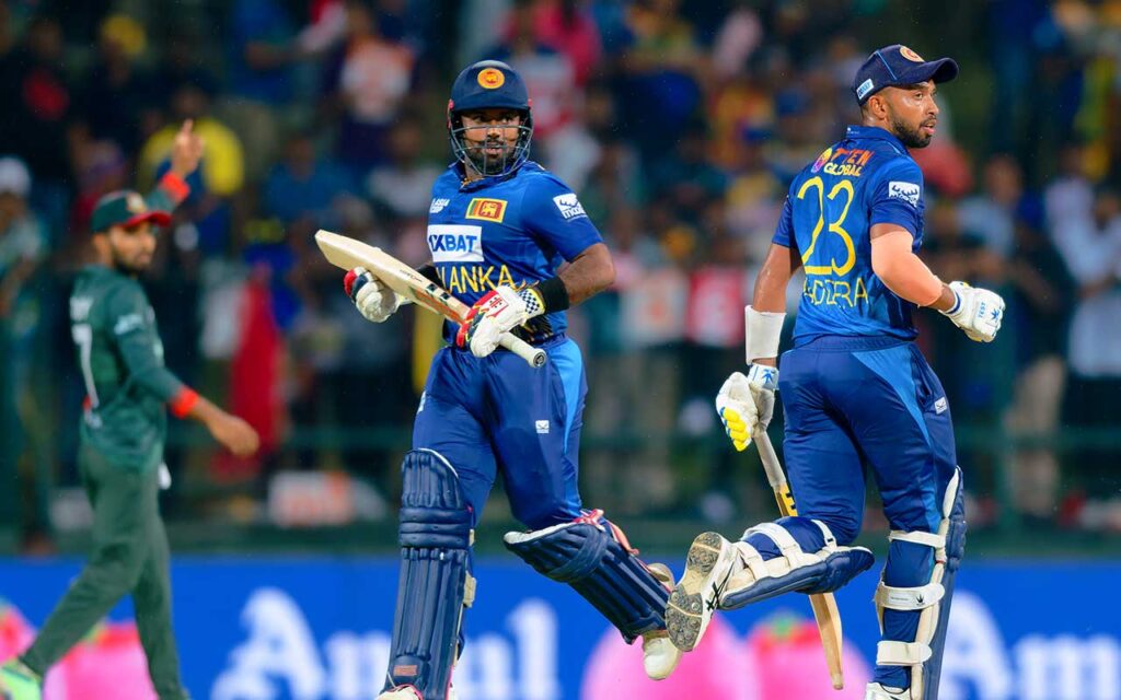 නවතම ICC ශ්‍රේණිගත කිරීම් නිවේදනය කෙරේ – චරිත් මුල් 10 දෙනා අතරට ...